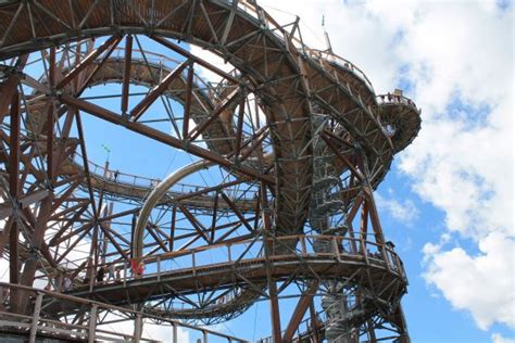 무료 이미지 관람차 놀이 공원 롤러 코스터 관광 명소 둥근 천장 구름 속의 길 하늘 걷기 낮은 Moravia의 계곡 Sn N K 대산 괴 놀이기구 야외