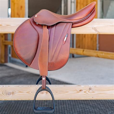 Butet Wide Stirrup Leathers Sederholm