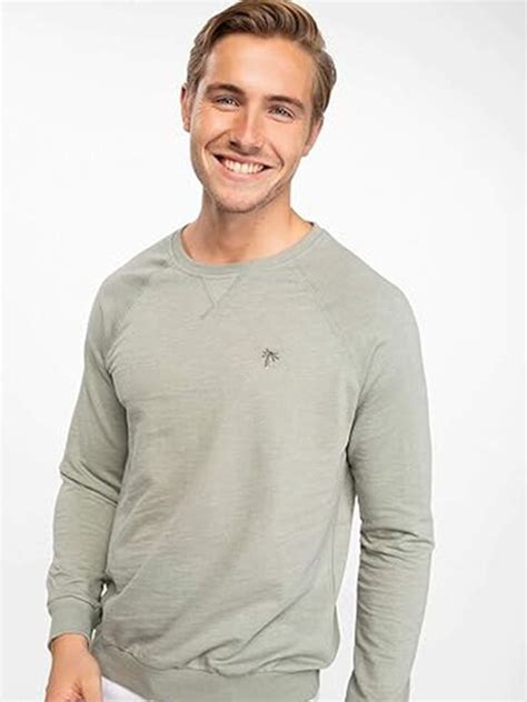 Эрэгтэй цамц