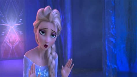 Anna And Elsa Hugging Telegraph