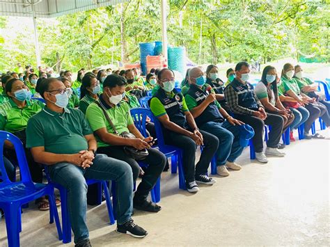 นายกสมเจตน์ จันทร์พยัพ พร้อมด้วยคณะผู้บริหาร สมาชิกอบต และพนักงานอบต ได้นำคณะศึกษาดูงานโครงการ