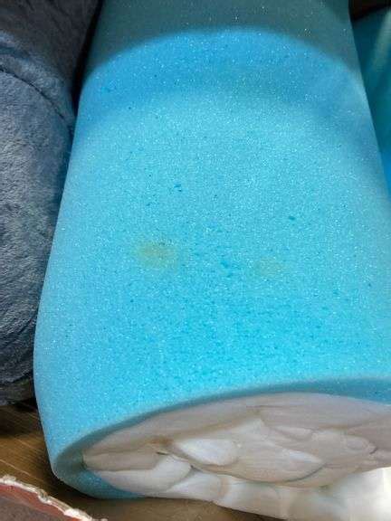 Memory Foam Bed Roll And Cover Unknown Size Metzger Property Services