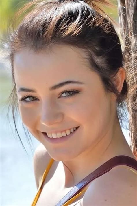 Kylie Quinn Biograf A Y Filmograf A