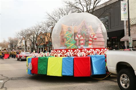 Art Vans Winter Wonderland Float Christmas Float Ideas Christmas Parade Floats Parade Float Diy
