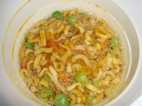 Supersupergirls Food Reviews Pot Noodles Original Curry Flavour