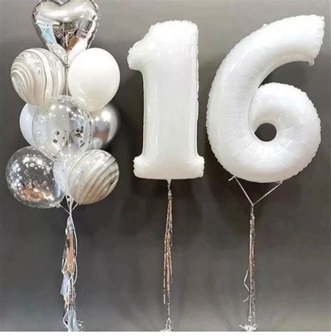 Pin Af Лобачева Валерия Александровна På Девушки шары