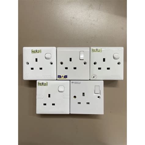 CLEAR STOCK SIRIM 13A Switch Socket Suis Dinding Plug Dinding 13A SOKET 3Pin 1 Gang Switched