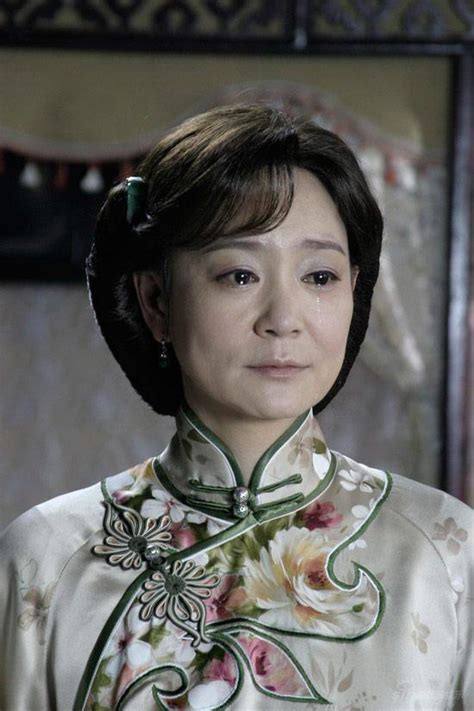 顺娘凤穿牡丹 随意云