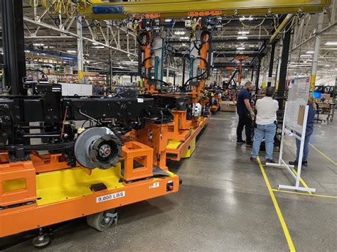 Bollinger Motors Begins Ev Chassis Cab Class 4 Truck Output