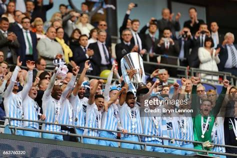 2011 Efl Checkatrade Photos And High Res Pictures Getty Images