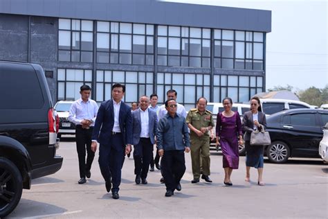 ທ່ານ ຄຳພັນ ພົມມະທັດ ຢ້ຽມຢາມດ່ານສາກົນສິນຄ້າທ່າບົກທ່ານາແລ້ງ