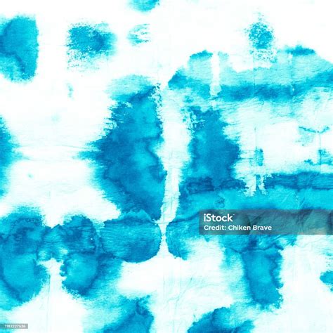 청록색 수채화 그림 넥타이 염료 수채화 예술 추상 염색 텍스처 청록색 흐르는 튀김 예술 트렌디 한 수채화 프린트 청록색 아쿠아렐