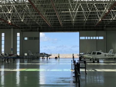 第100架国产西锐SR20试飞成功