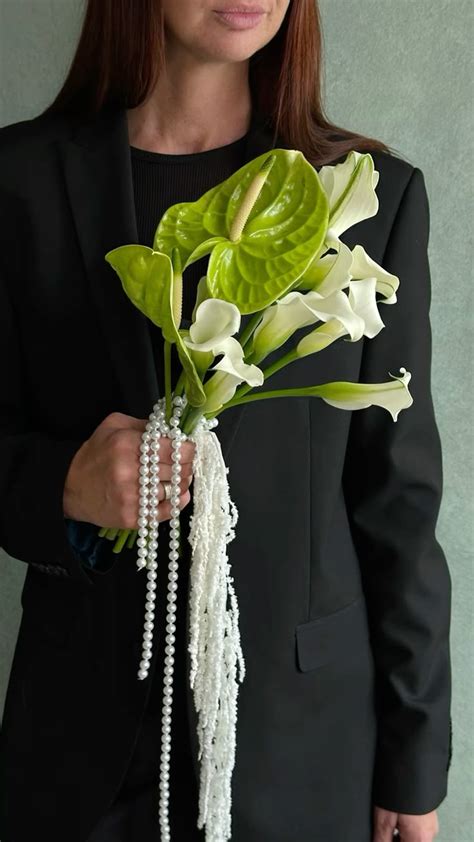 Букет невесты с антуриумом каллами и амарантом Bridal Bouquet Flowers Flower Bouquet Wedding