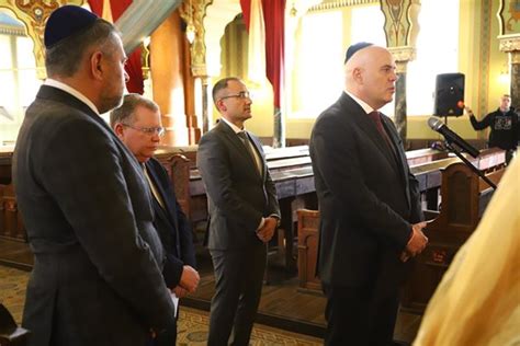 Иван Гешев беше отличен от еврейски организации за забраната на „Луковмарш“ Видео