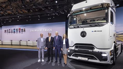 Nach Rekordjahr Daimler Truck Bekräftigt Strategische Ambitionen Auf Der Hauptversammlung