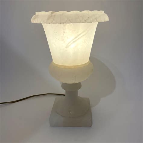 Elegant Alabaster Table Lamp In The Shape Of A Classical Urn Early 20th Century For Sale At 1stdibs