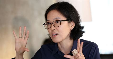 저주토끼 정보라 작가 11년 일하고 퇴직금 못 받아연세대에 소송