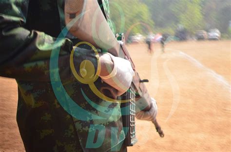 Dvb စစ်မှုထမ်းဥပဒေအသက်သွင်းပြီးနောက် Kndf ထံ ဝင်လာသည့် လူငယ် ၅၀၀ ကျော် စစ်သင်တန်းဆင်း ဓာတ်ပုံ