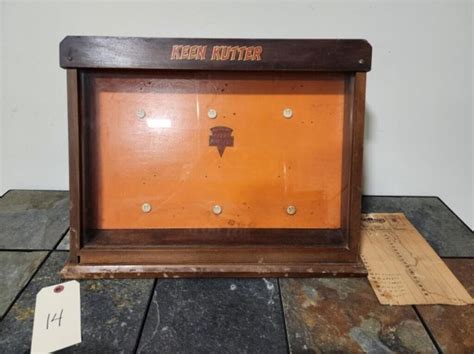 Keen Kutter Wooden Display 15 1 2 X 19 Live And Online Auctions On