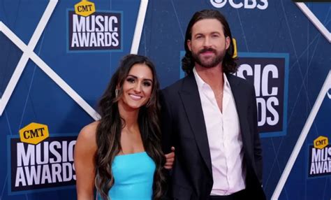 Riley Green Girlfriend Age Height Weight Net Worth Career And