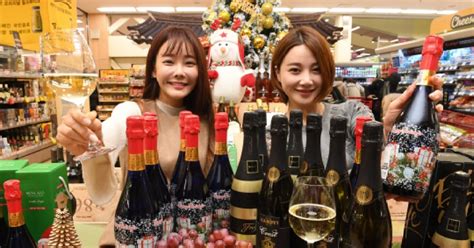 연말 파티는 스파클링 와인과 함께~