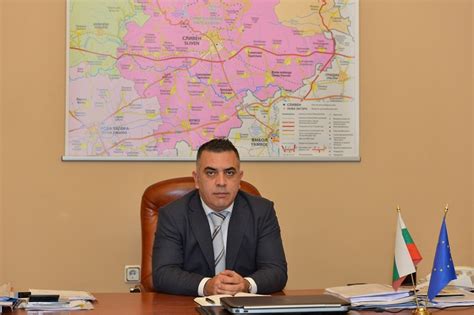 Поздравление на кмета Стефан Радев по повод първия учебен ден Sliven