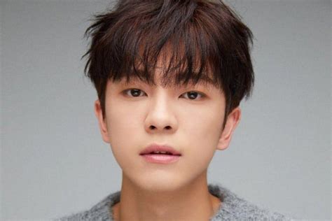 Madtowns Lee Geon To Return As Ballad Singer Under New Name Soompi