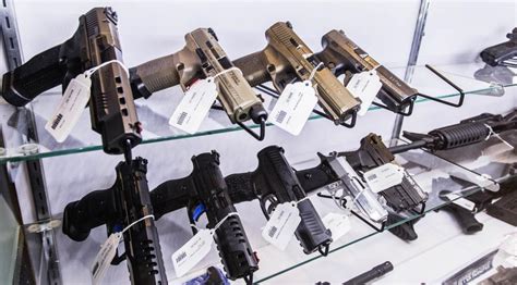 ล้อมคอก ห้ามนำเข้าสิ่งเทียมอาวุธปืน ผู้ครอบครองบีบีกัน แบลงค์กันต้องไปแจ้งนายทะเบียน งดออก