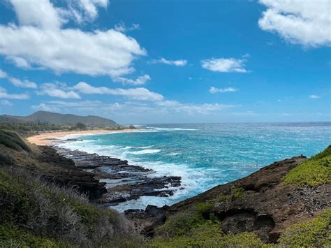 Premium Photo Oahu Hi Cockroach Beach