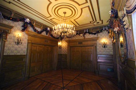 Haunted Mansion Foyer Wallpaper 49 Haunted Mansion Foyer Wallpaper
