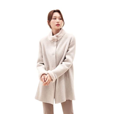 포스티 천연모피 캐시미어 혼방 코트ohcwct301