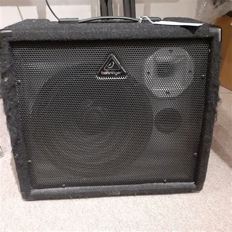 Behringer Keyboard Amp