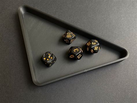 Right Angled Triangular Tray By Georg Makerworld Download Free 3d Models