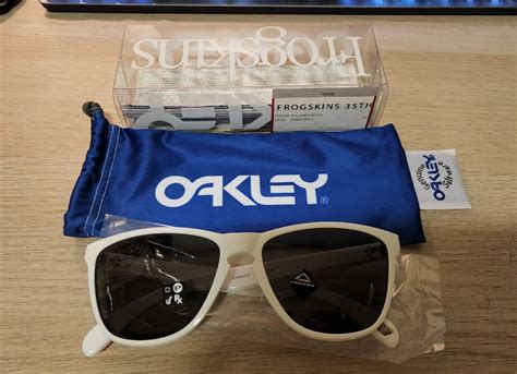 Brand New Oakley Frogskins 35th Anniversary Mens Fashion Watches