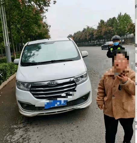 大名县查获两辆超员车 乘客