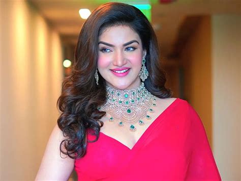 Astonishing Clicks Of Honey Rose In Pink