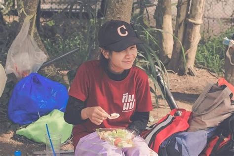 Unnisa Wongree Medium