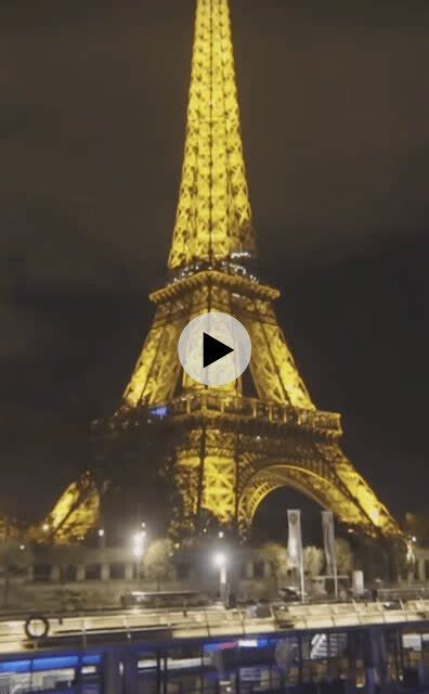 에펠탑의 크리스마스 ㄷㄷㄷ 유머 움짤 이슈 에펨코리아