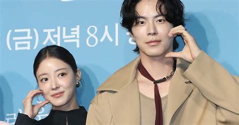 이세영·홍종현 볼 하트 커플