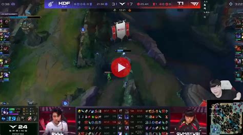 울프 칼리가 애쉬쪽보고 갔으면 아트가 안죽었을거 같은데 일단 아트를 죽이고 타워쪽으로 간게 재밌긴해ㅋ 롤 리그 오브