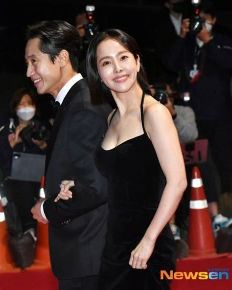 Han Ji Min Sleeveless Formal Dress Formal Dresses Asian Doll Kstyle Actors Fashion
