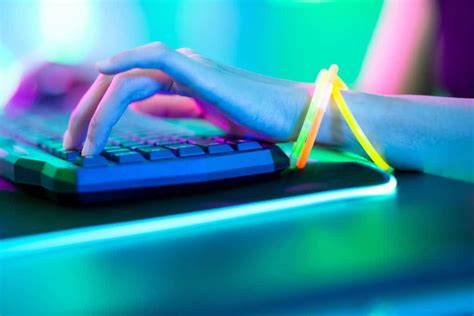 What A TKL Or TE Keyboard Is And If Theyre Right For You SlurpTech