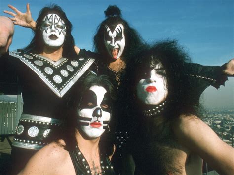How To Draw Kiss Star On Face