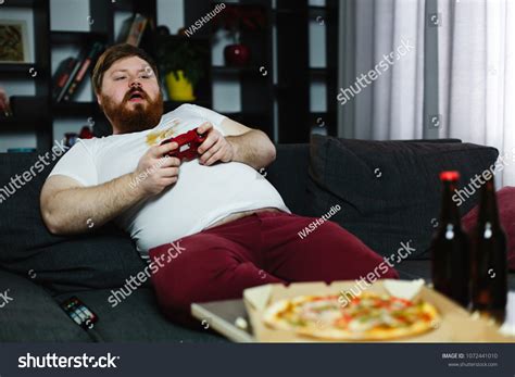 1 038 Imágenes Fotos De Stock Objetos En 3d Y Vectores Sobre Fat Guy