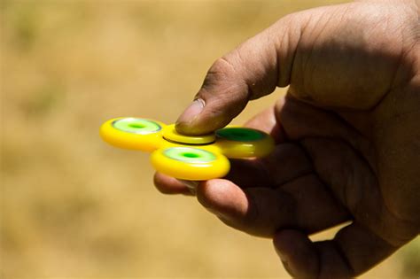 피 젯 회전자 스트레스 덜어 야외 장난감가지고 노는 남자 Revolution에 대한 스톡 사진 및 기타 이미지 Revolution 강철 공원 Istock