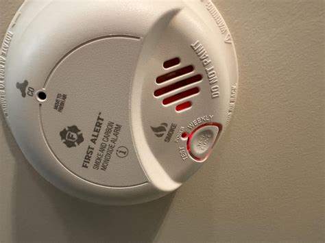 First Alert Smoke Detector Blinking Red Causes And Quick Fixes