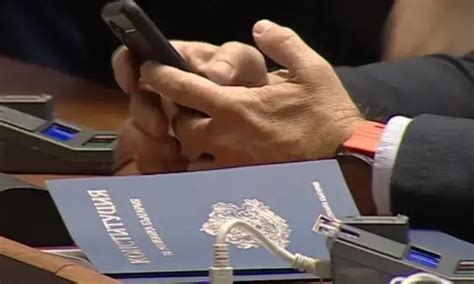 Дерогацията засега остава Депутатите не одобриха падането ѝ в срок от три дни ᐉ Новини Tribune Bg