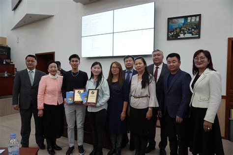 МУИС ийн хүндэт профессор МУ ын гавьяат багш Бал овгийн… Монгол Улсын Их Сургууль