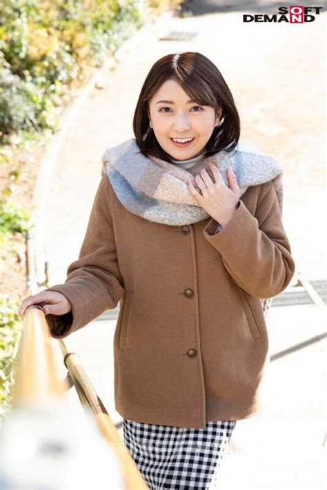 [sdnm 380] 銀座デパ地下の和菓子屋さんで働く優しそうな奥さんの本性は発情牝妻 小橋由希 35歳 Av Debut High Quality Jav